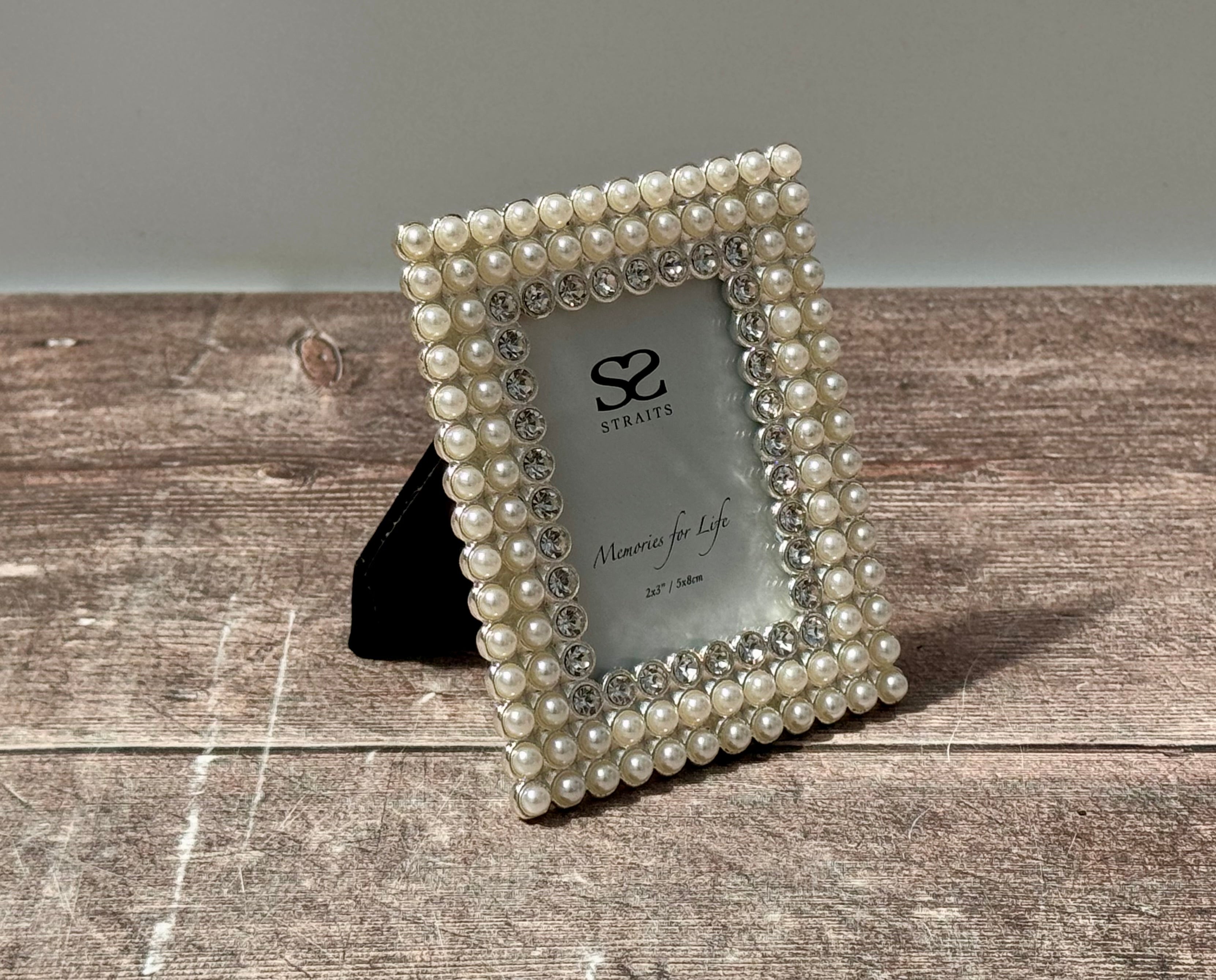 Pearl & Jewel Rectangular Photo Frame, 2’ x 3’ – Hampton Homeware