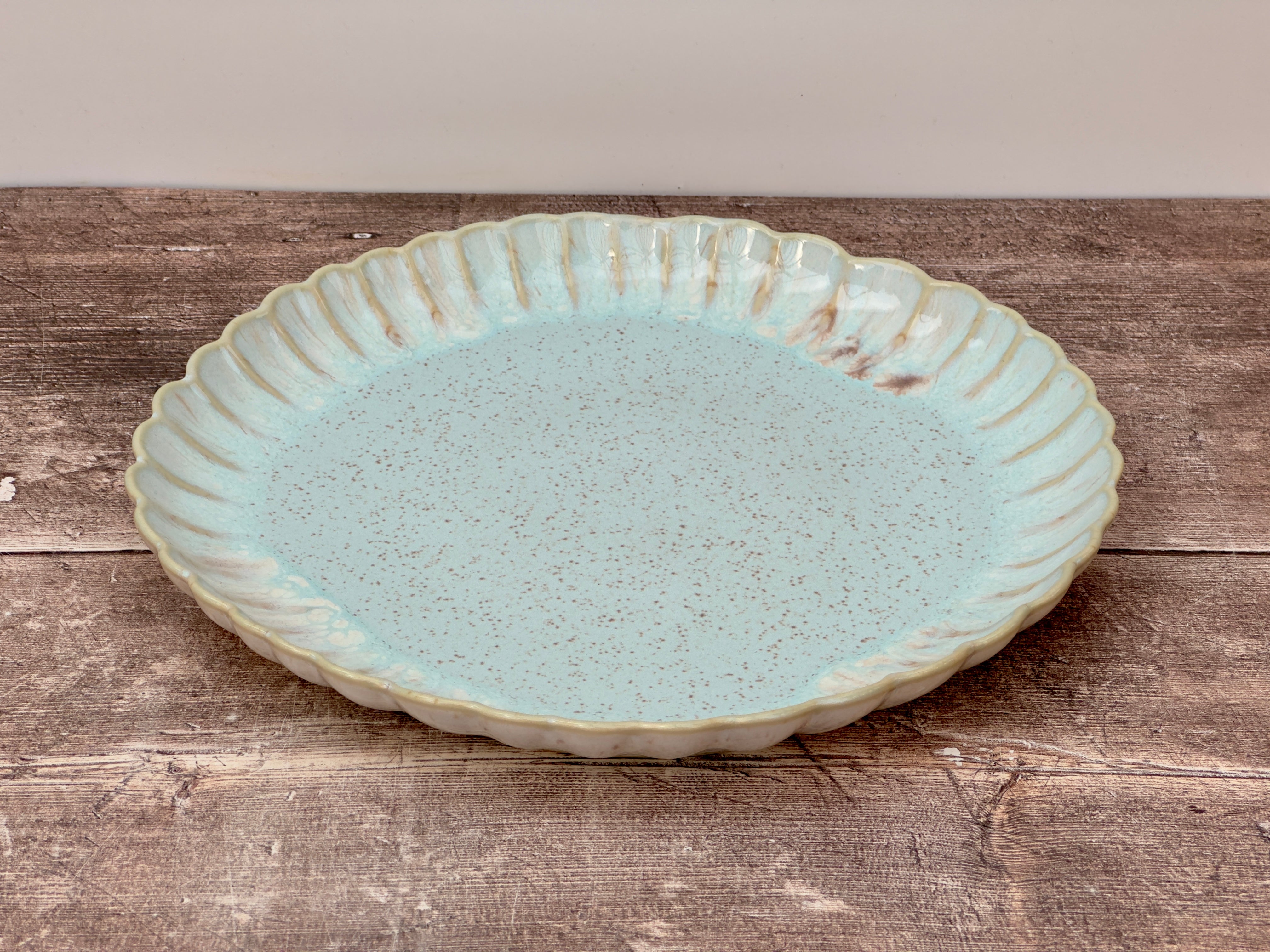 Sea Blue Scallop Edge Dinner Plate, 27cm – Hampton Homeware